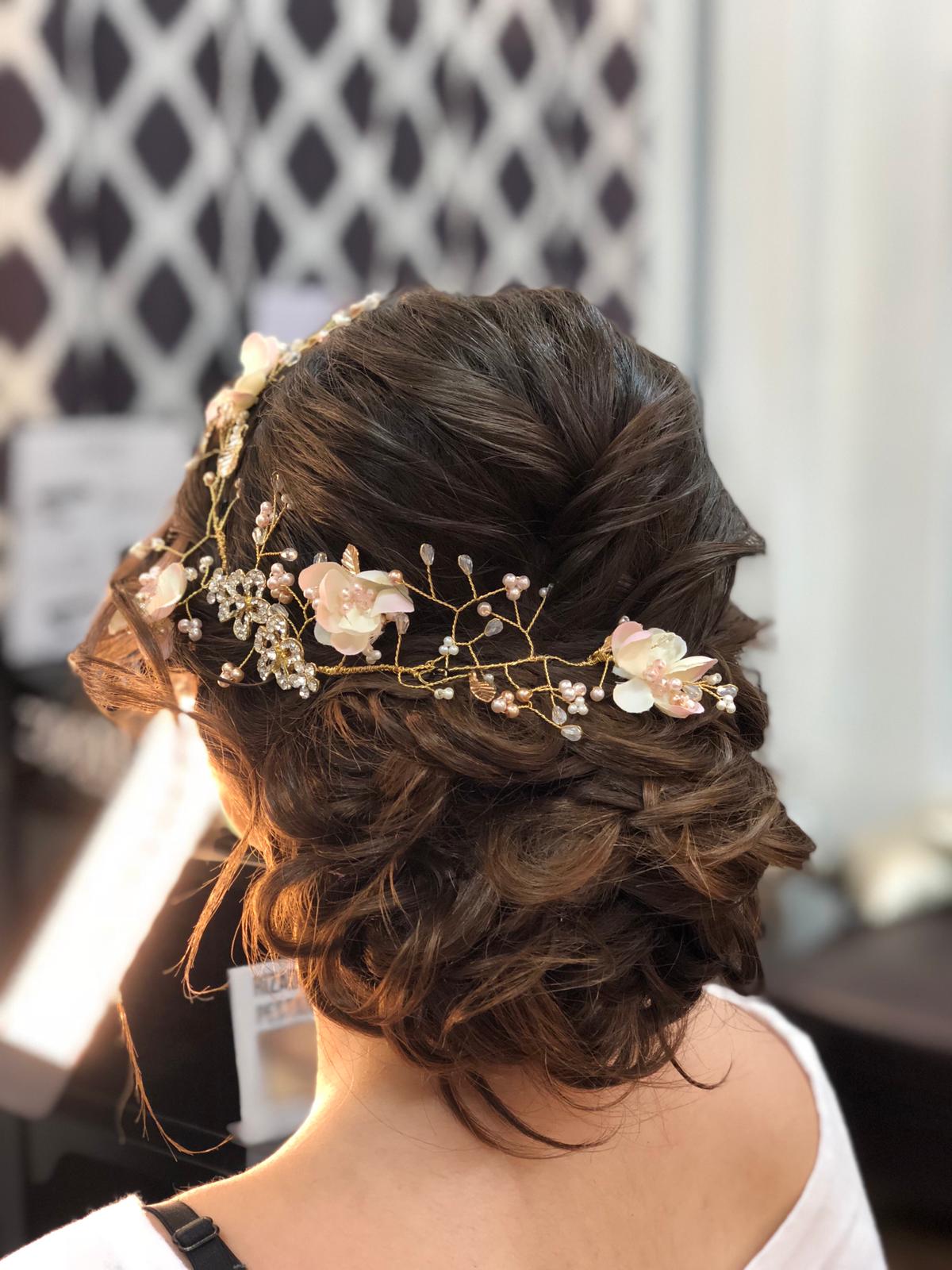 Hairdo - Zoom Makeup